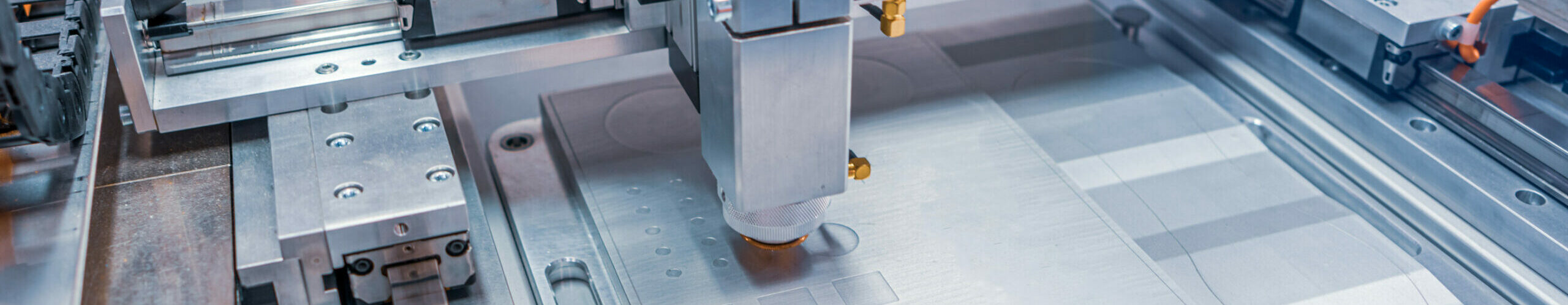 Wat is 5-assig frezen? - Catech - Jouw partner in freeswerken